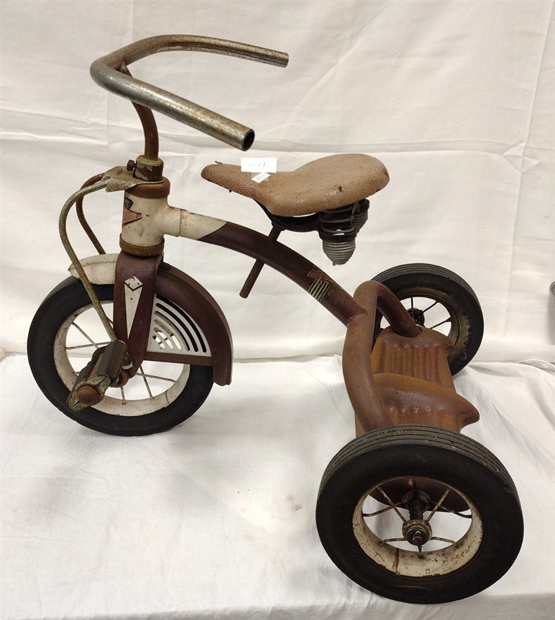 LATE 1940'S - EARLY 50'S 13" TRICYCLE BY WESTERN INDUSTRIES